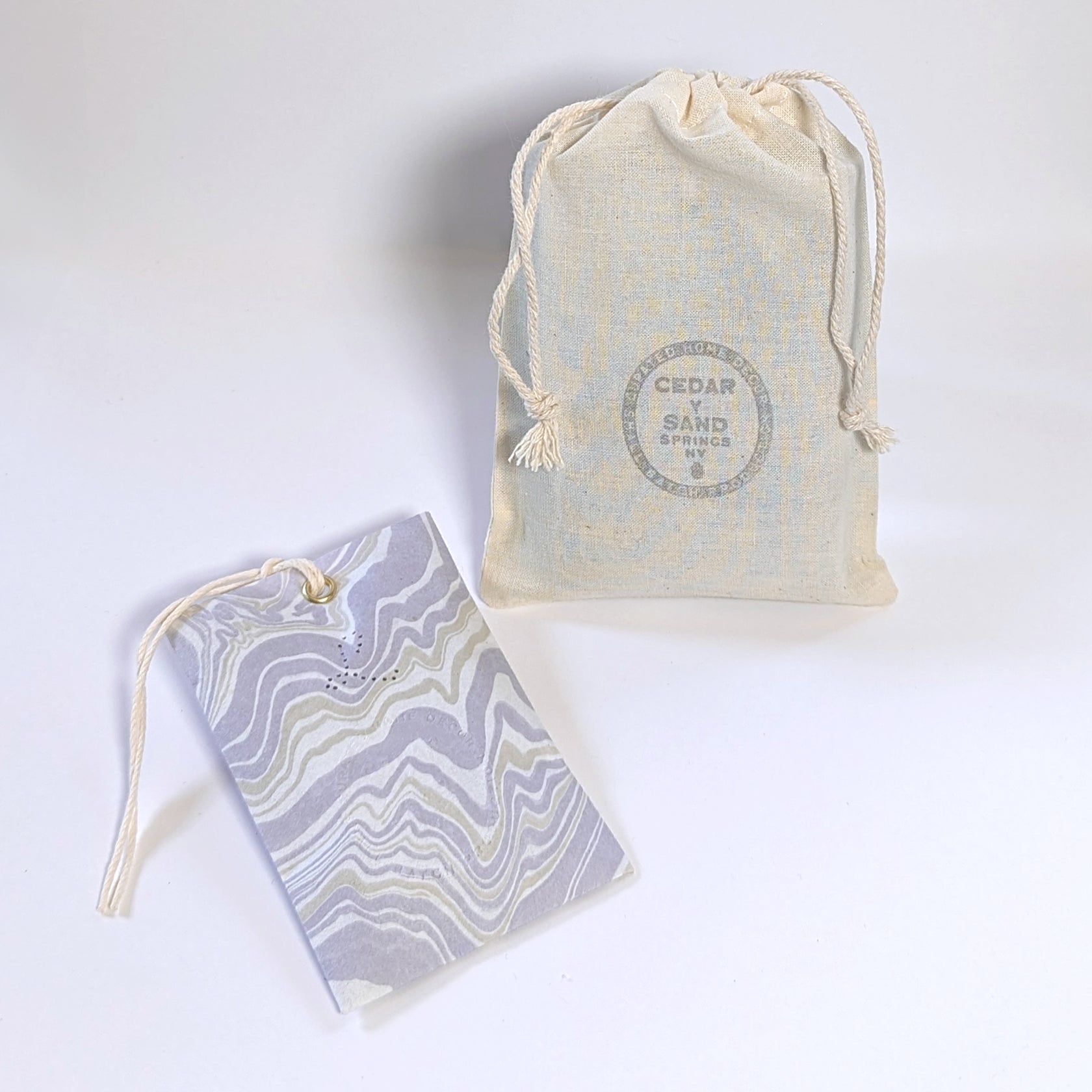 Suminagashi Lavender Sachets – CEDAR Y SAND